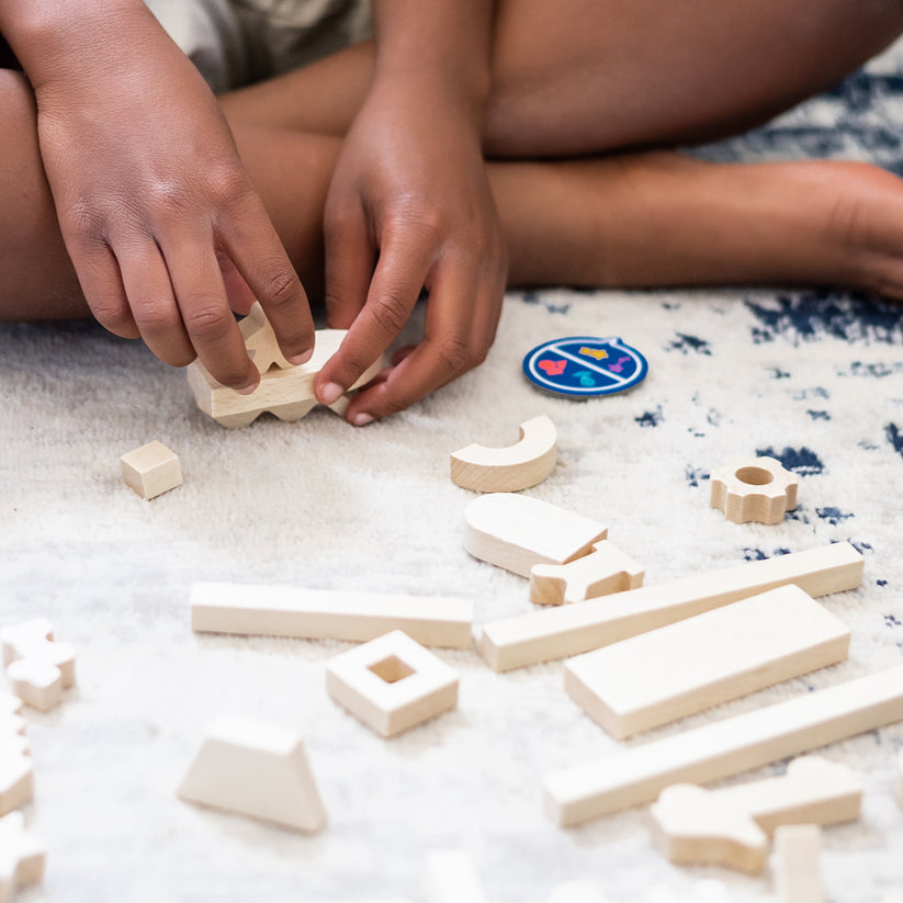 Asymbol: A creative game for family game night – SimplyFun